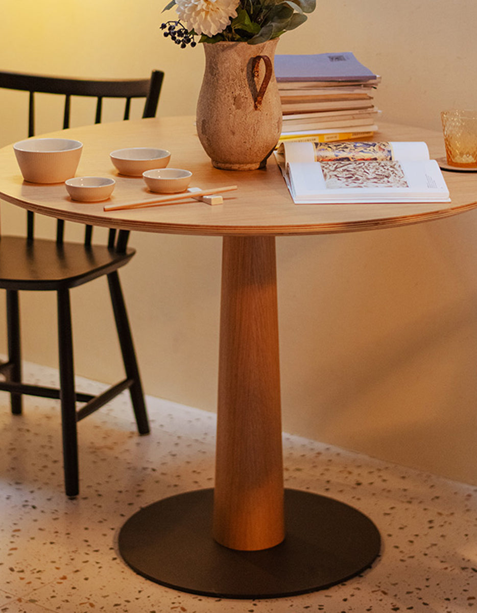 Alexis Dining Table, Oak – Le Di Vita
